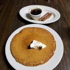 Avilla Country Kitchen | 108 W Albion St, Avilla, IN 46710, USA