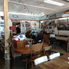 Meleahs Cafe | 2101-2153 S 3rd St, Merom, IN 47861, USA