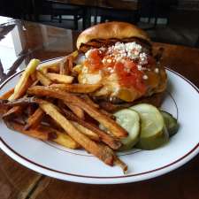 3 Knots Taphouse | 8 North St, Onancock, VA 23417, USA