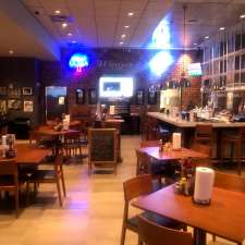 Wingers Sport Bar & Grill | 445 Dexter Ave, Montgomery, AL 36104, USA