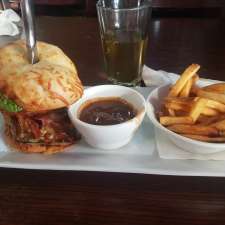 Crabby Joe's Bar • Grill | 323 Caradoc St S, Strathroy, ON N7G 2P3, Canada