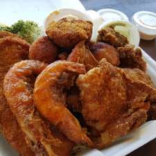 Da Hub | 1328 Middle St, Honolulu, HI 96819, USA