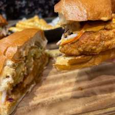 KB'S Hot Chicken | 2710 N Mason Rd Suite 110, Katy, TX 77449, USA