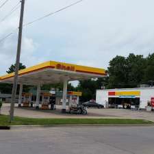 Shell | 1102 W Front St, Buffalo, IA 52728, USA