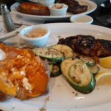 Dockside Inn Restaurant | 2404 Sunnyside Dr, Cadillac, MI 49601, USA