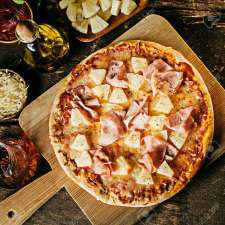 Cardello Pizza | 261 Moon Clinton Rd, Moon, PA 15108, USA