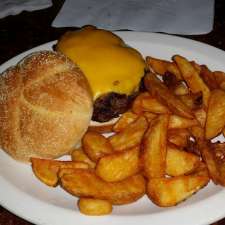 Wee-Bit Lounge | 5802 Andrews Rd, Mentor-On-The-Lake, OH 44060, USA