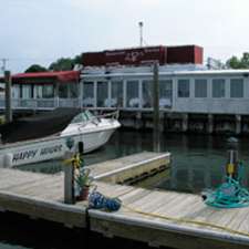 Pier 95 Restaurant Marina | 95 Hudson Ave, Freeport, NY 11520, USA