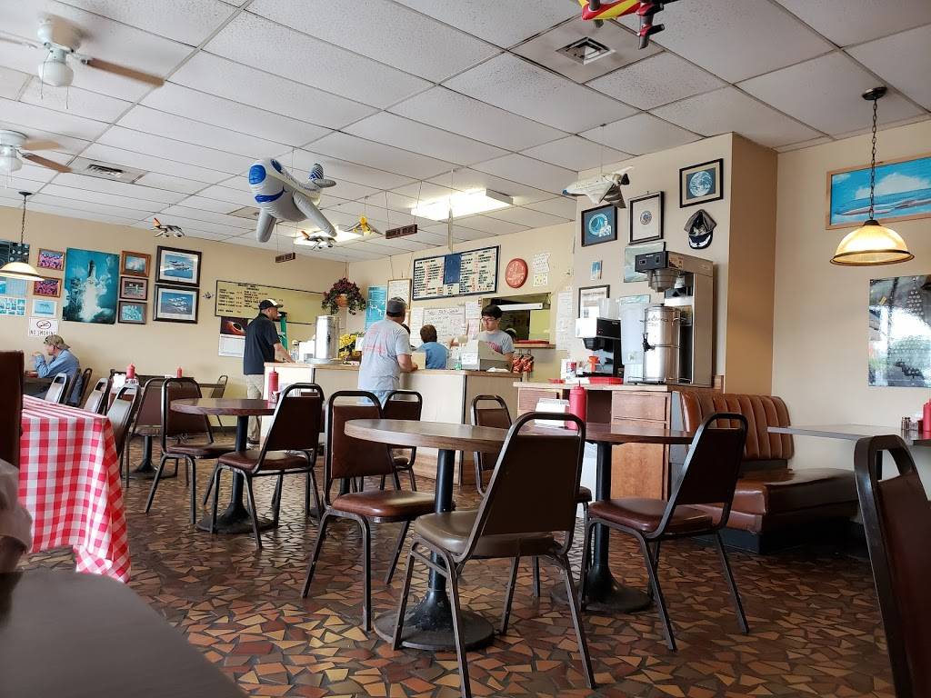 Shuttle Burgers & More | 8405 Almeda Genoa Rd # A, Houston, TX 77075, USA