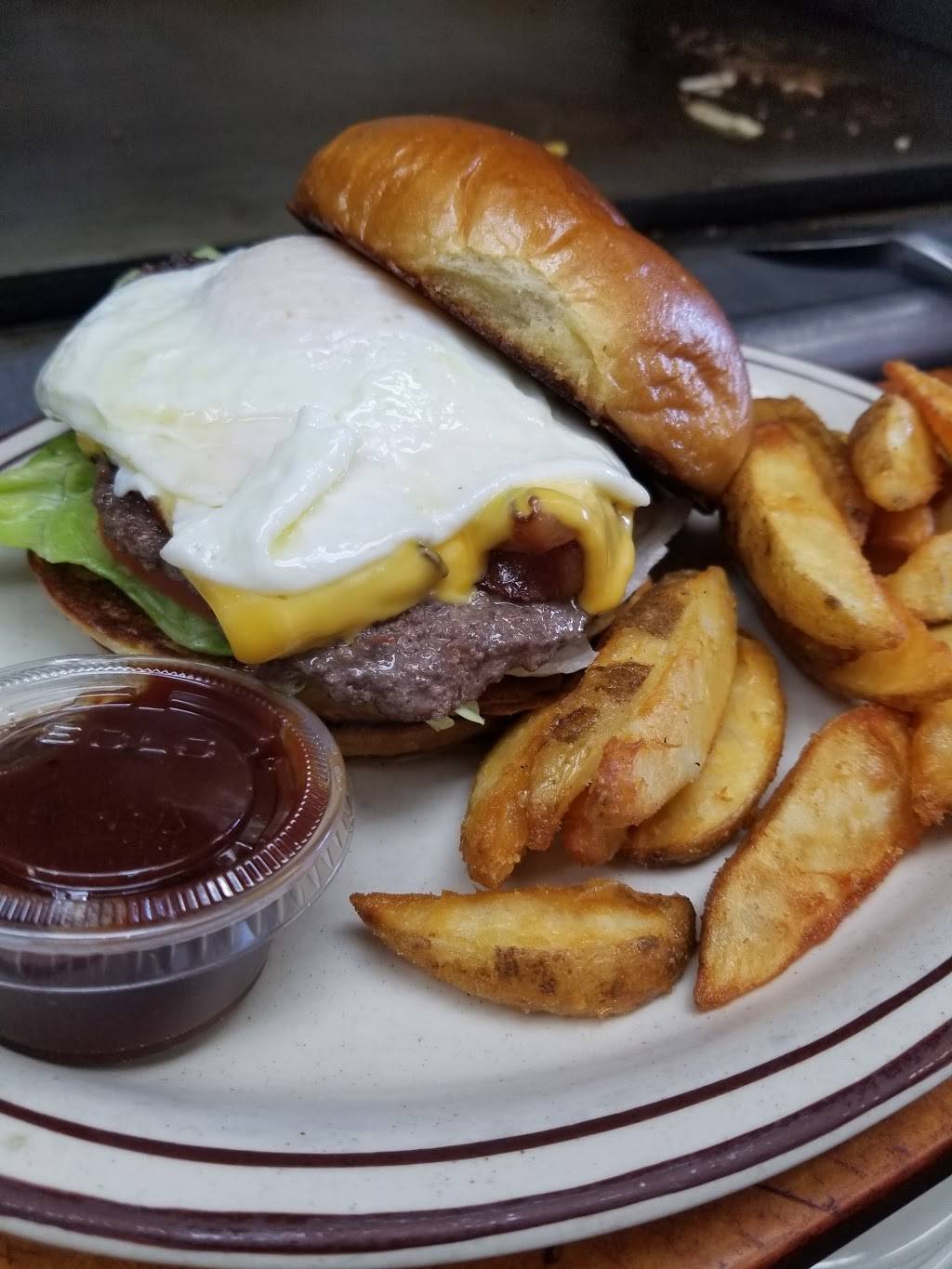 George Webb Restaurant | 4411, 3133 S 92nd St, Milwaukee, WI 53227, USA