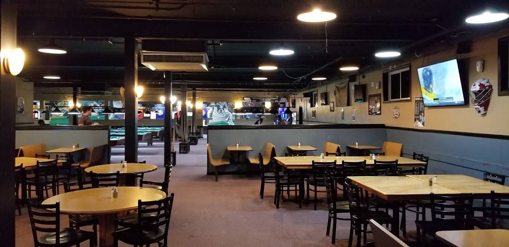 Schemengees Bar & Grille Restaurant | 551 Lincoln St, Lewiston, ME ...