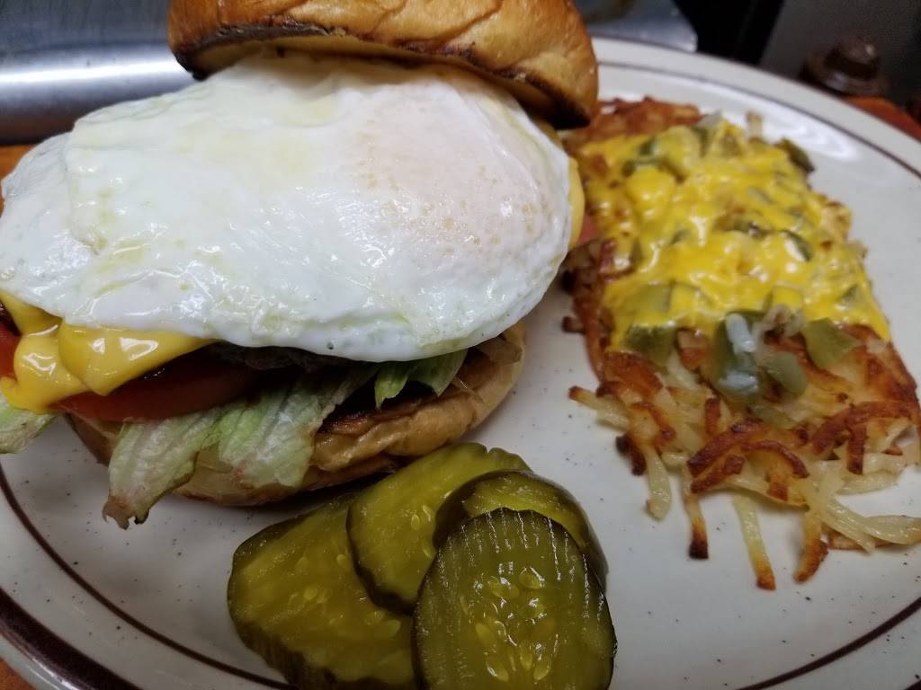 George Webb Restaurant | 4411, 3133 S 92nd St, Milwaukee, WI 53227, USA