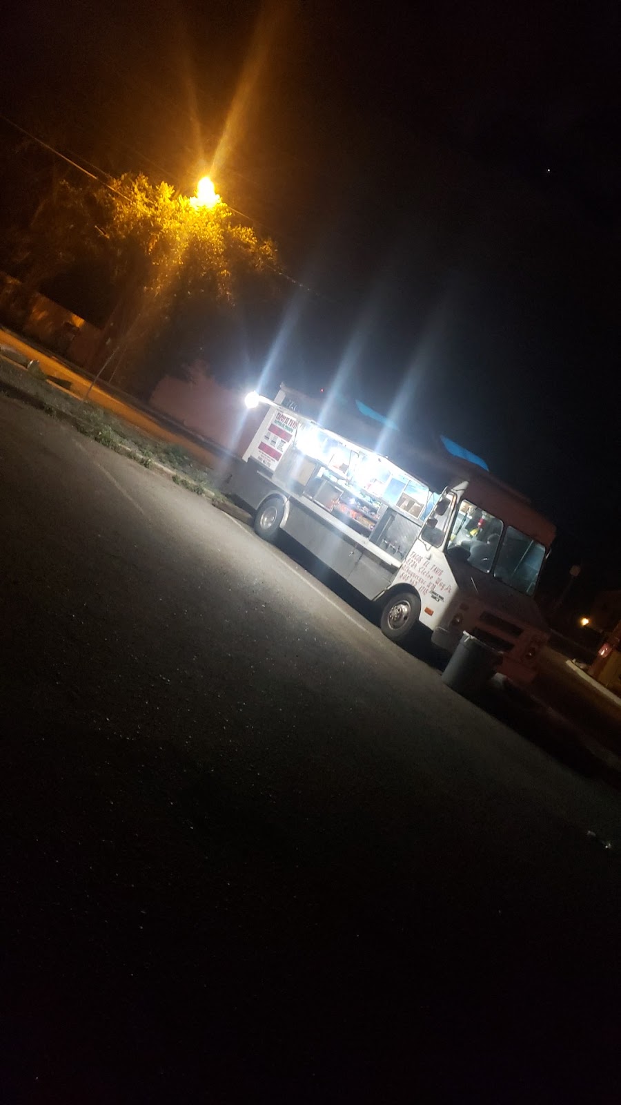 Tacos el Travis | 1912 Valley Rd SW, Albuquerque, NM 87105, USA