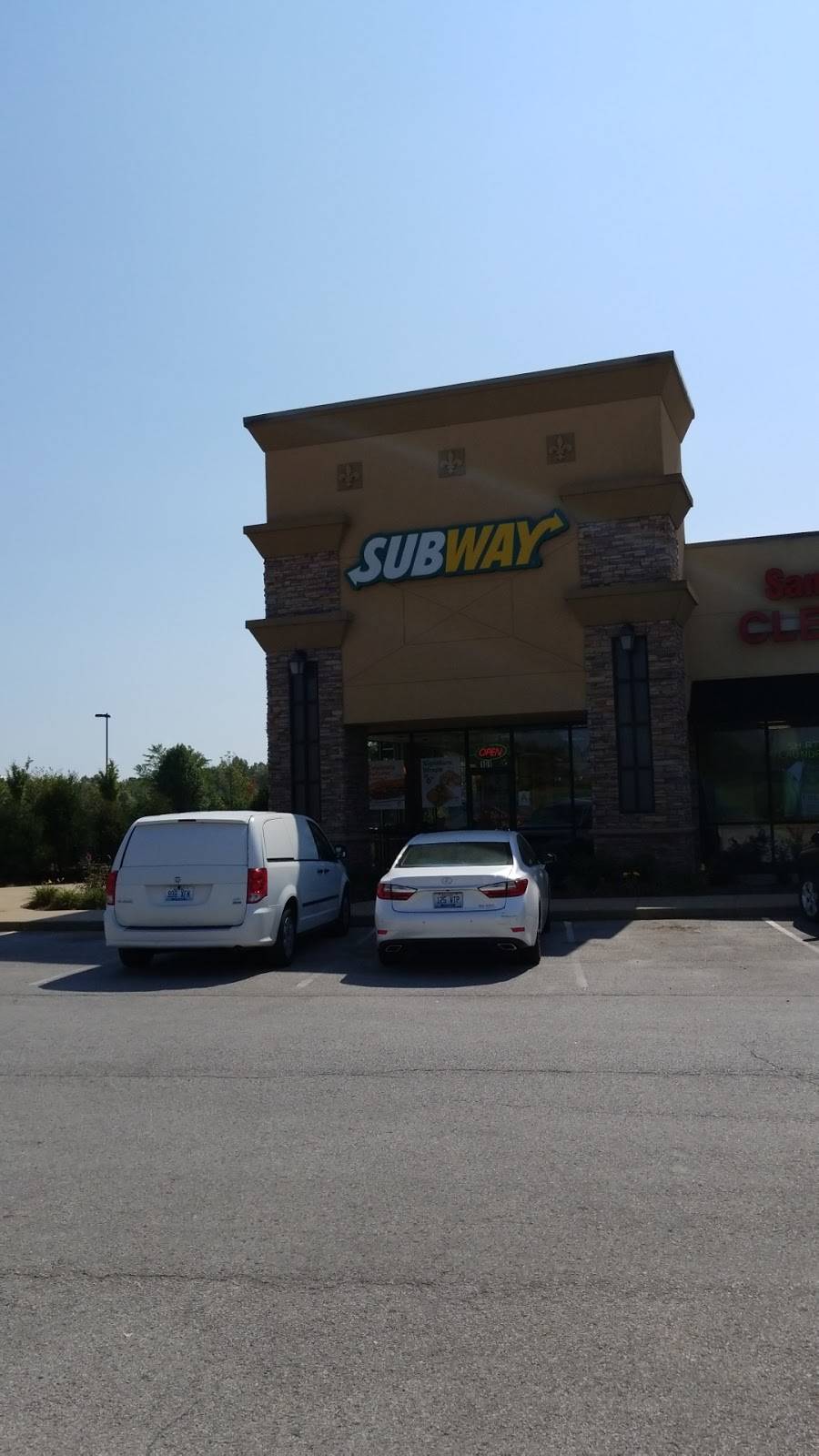Subway | 2300 Terra Crossing Blvd, Louisville, KY 40245, USA