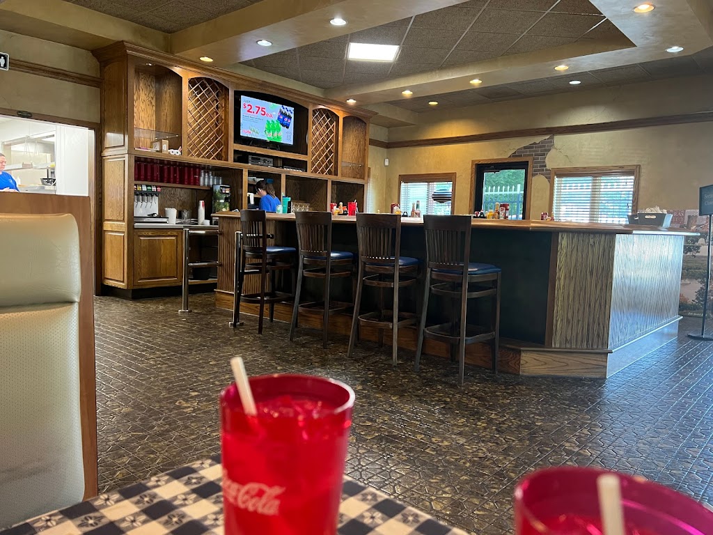 Kelly’s Cafe | 2370 Rhomberg Ave, Dubuque, IA 52001, USA