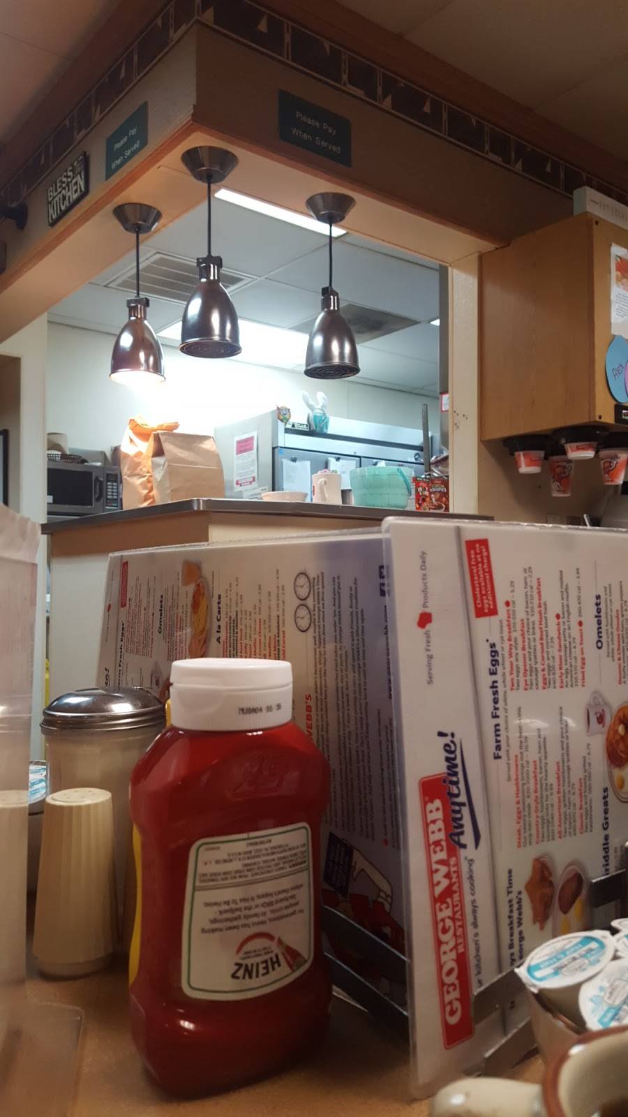 George Webb Restaurant | 4411, 3133 S 92nd St, Milwaukee, WI 53227, USA